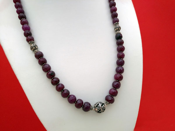 Collar Etnico De Plata Y Rubis 120 Eur Joyería Collares Gemas